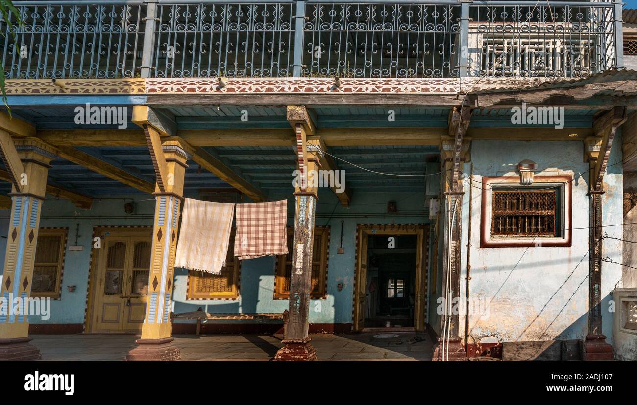 05 Mar 2019 verandah with wooden pillars Old House Kukadia near Idar ...
