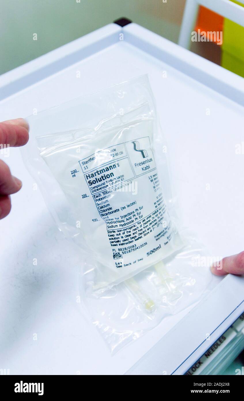 Hartmann's solution. Bag containing a solution of sodium lactate and ...