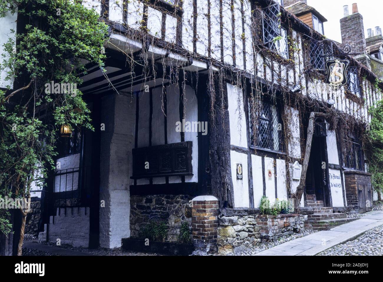 Rye kent shops uk hi-res stock photography and images - Alamy