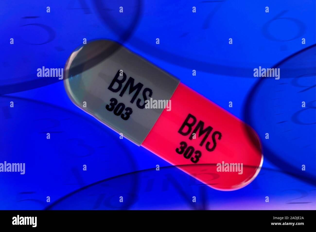 Hydroxyurea cancer pill. Capsule of the drug hydroxyurea (also known as ...