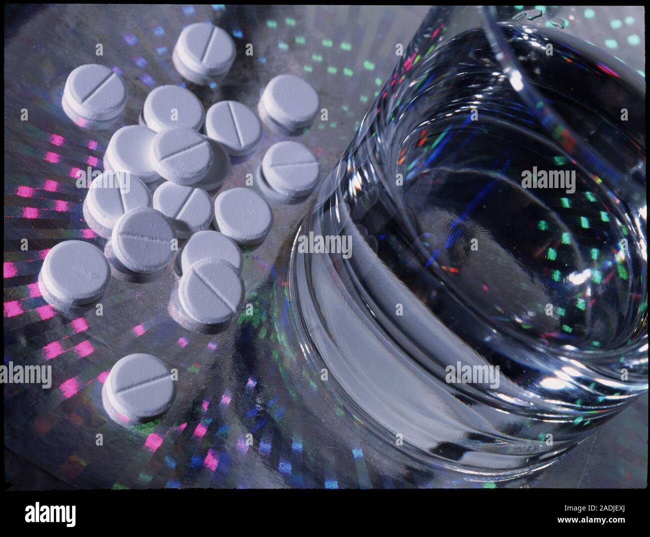 Paracetamol pills. View of paracetamol painkilling (analgesic) pills ...
