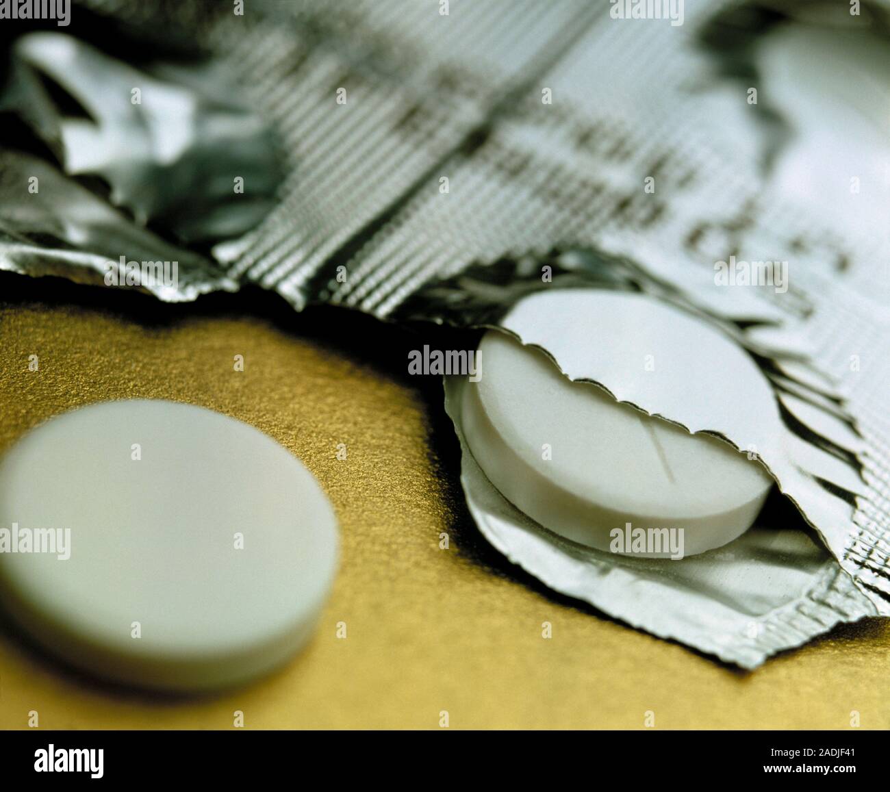 Painkilling pills. Painkilling (analgesic) pills contain drugs used to ...