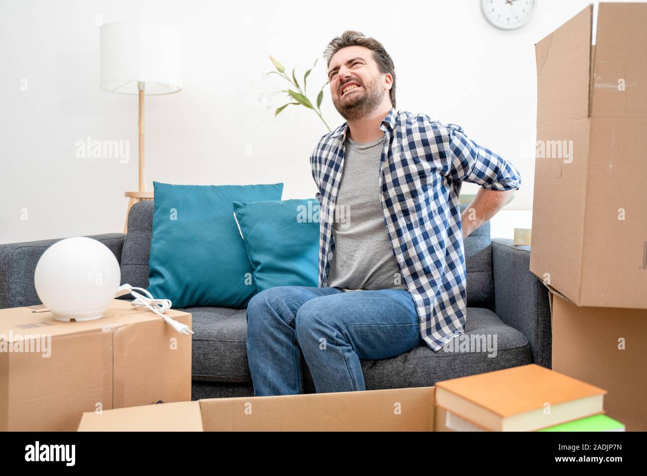 Man lift hi-res stock photography and images - Alamy