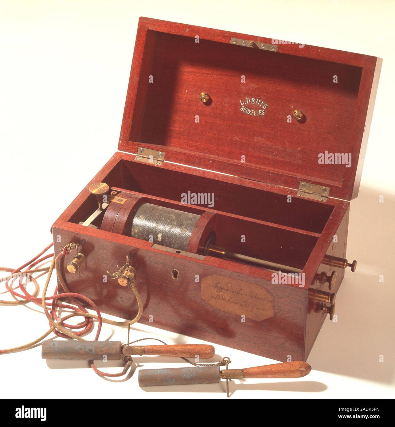 Medical induction coil from the eighteenth century. This quack device ...