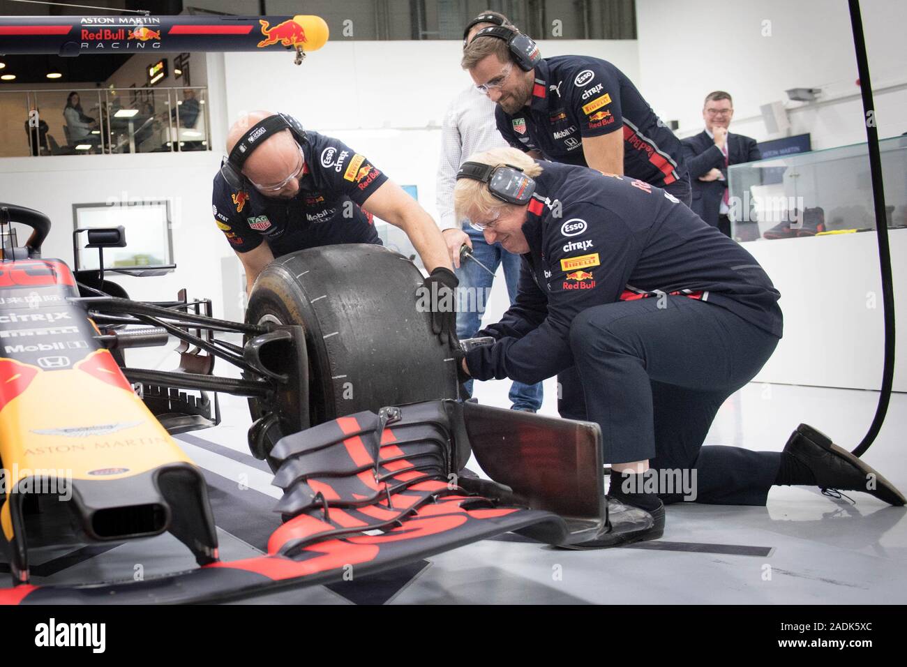 Wheel formula hi-res stock photography and images - Alamy