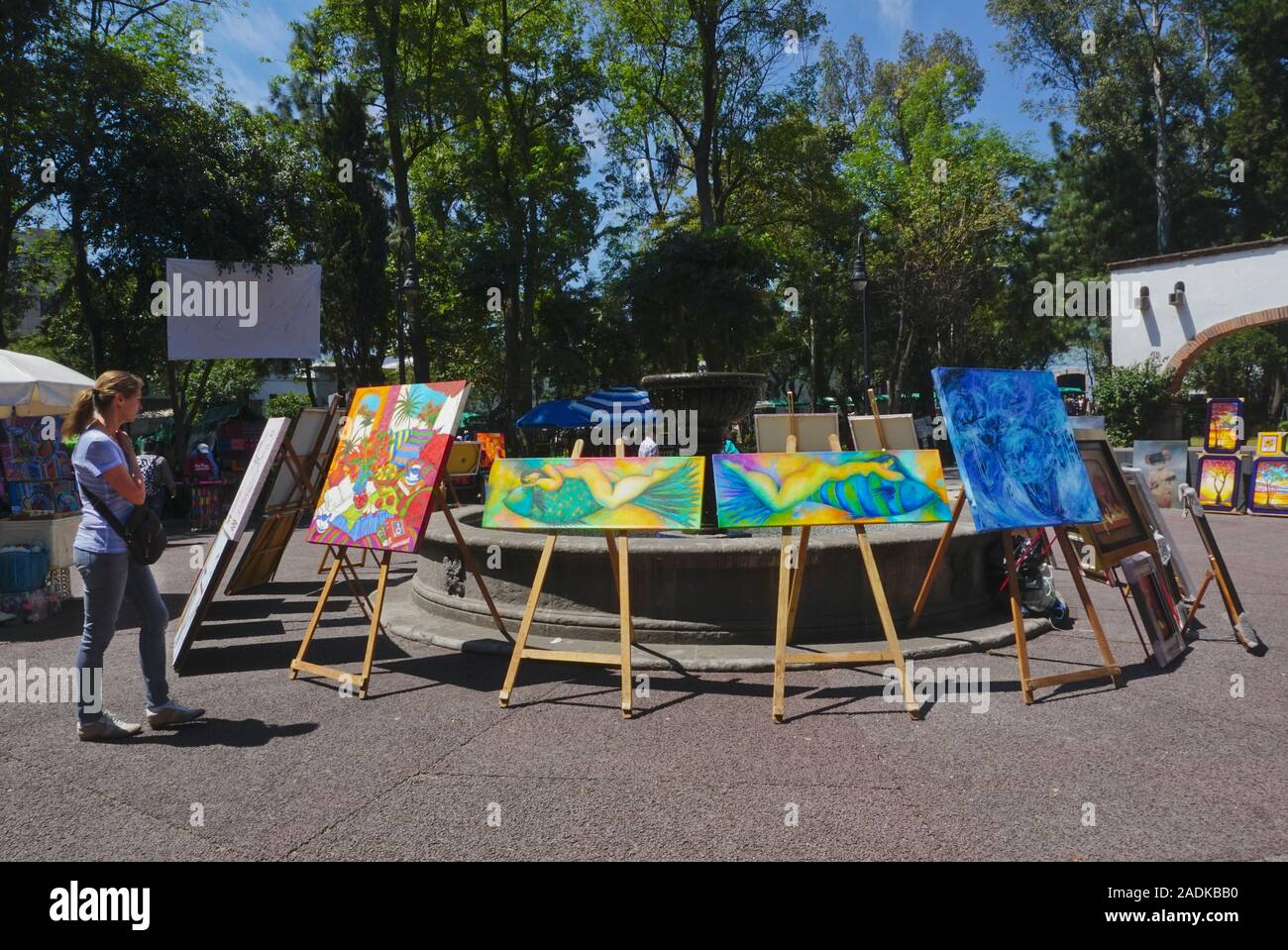 Weekend art show in the San Angel neighborhood, Mexico City, Mexico ...