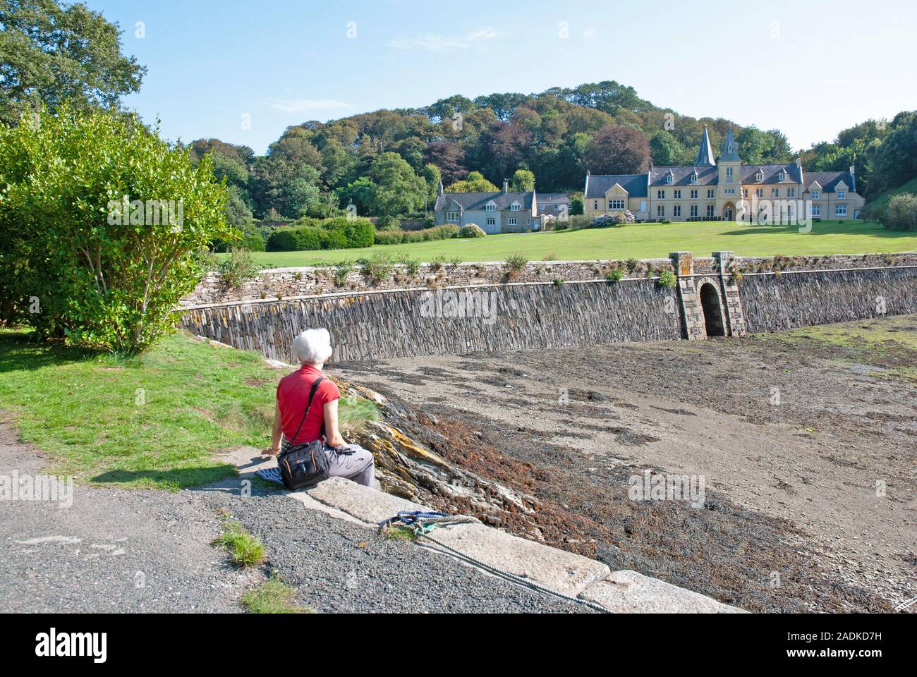 Place Manor Cornwall High Resolution Stock Photography and Images - Alamy