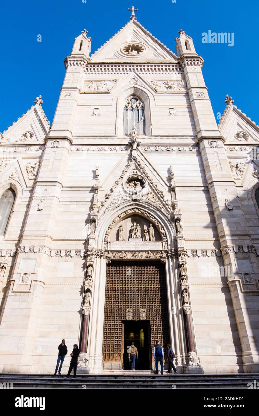 Naples cathedral hi-res stock photography and images - Alamy