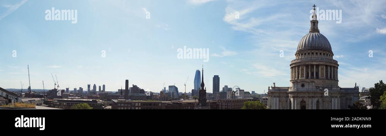 Wide panoramic view of London skyline, high resolution in London Stock ...