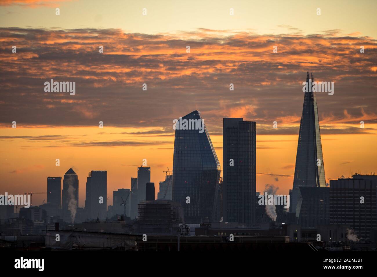 Dawn in London Stock Photo - Alamy