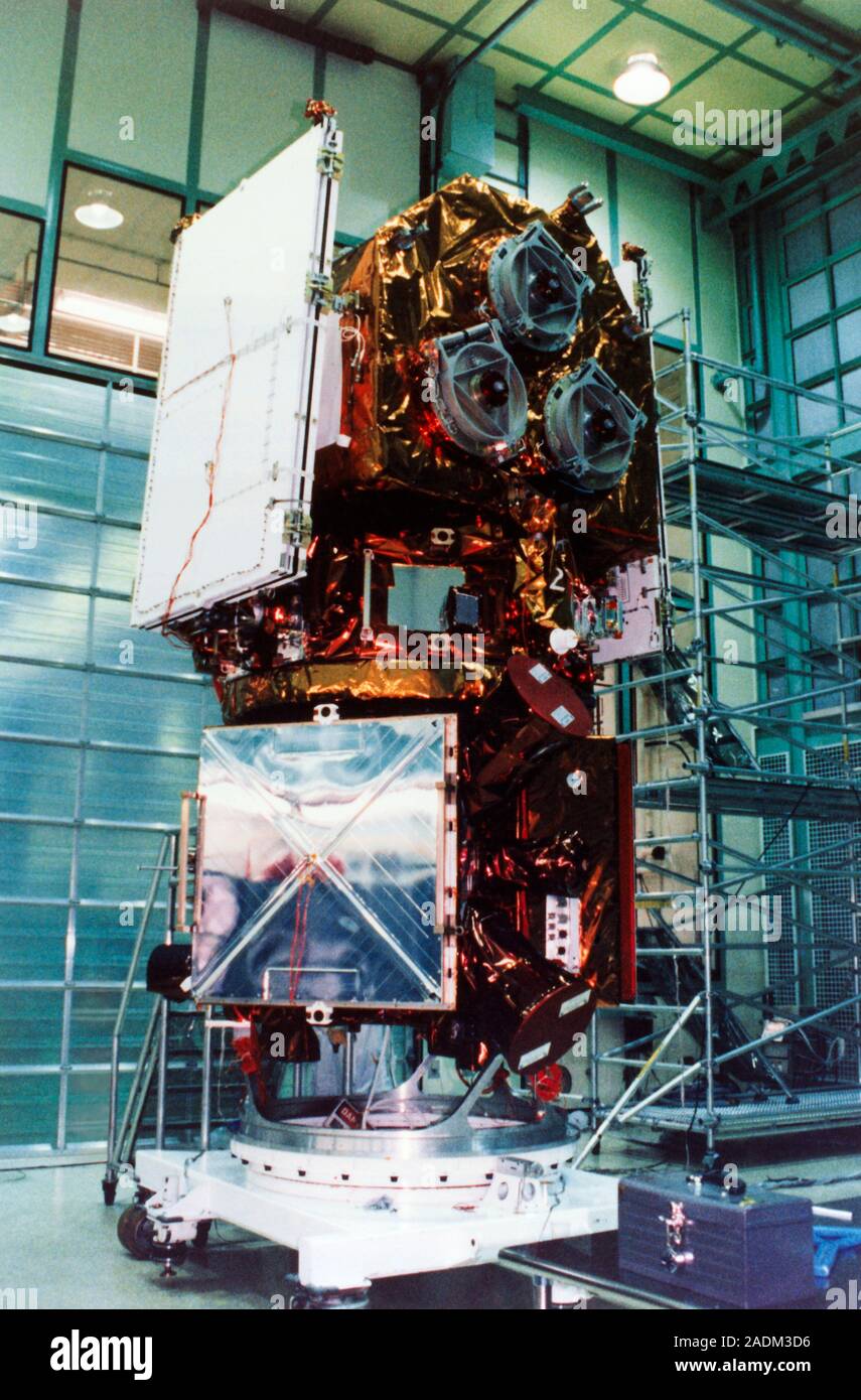 The Extreme Ultraviolet Explorer (EUVE) astronomy satellite ready for ...