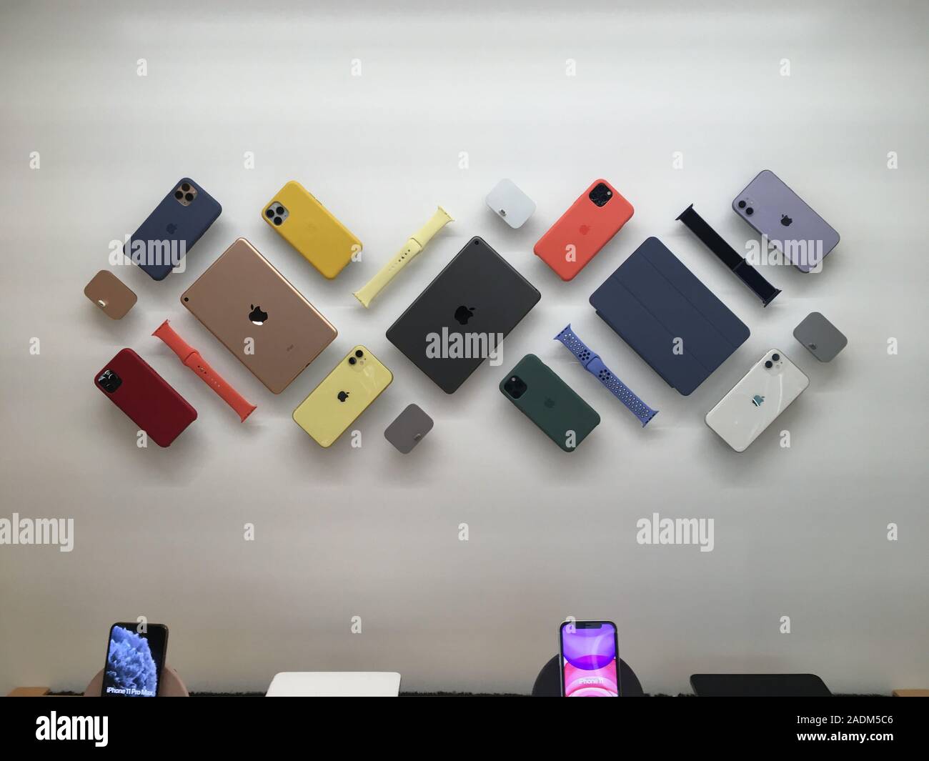 iphone wall design at an Apple Store in New York City Stock Photo - Alamy
