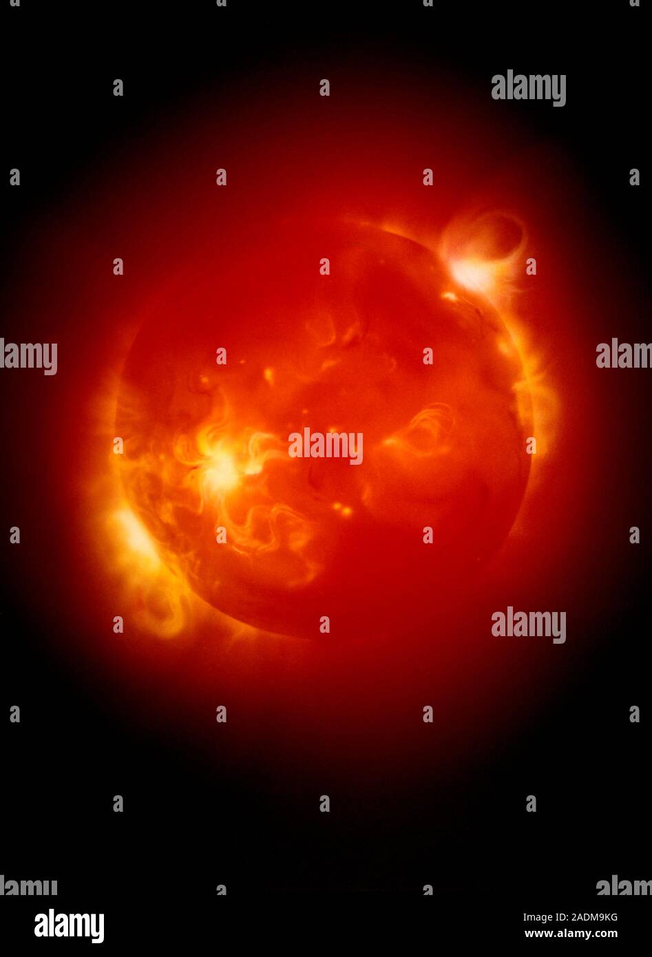 Active Sun, X-ray image. The Sun is a huge ball of hydrogen gas ...