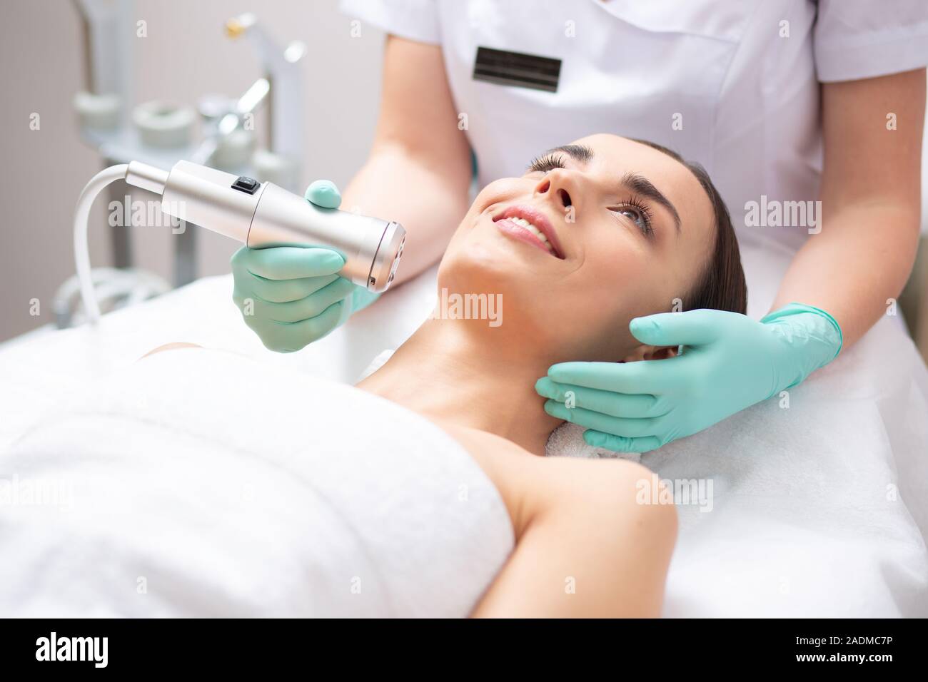 Oxygen spa hi-res stock photography and images - Alamy