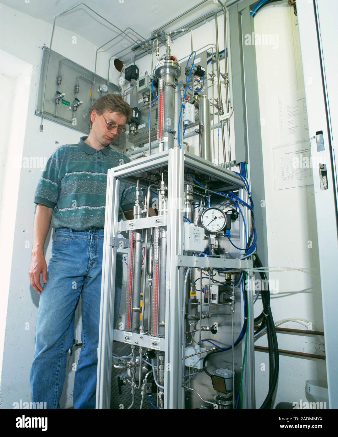 Solar electrolysis cell in a self-sufficient solar powered house. This ...