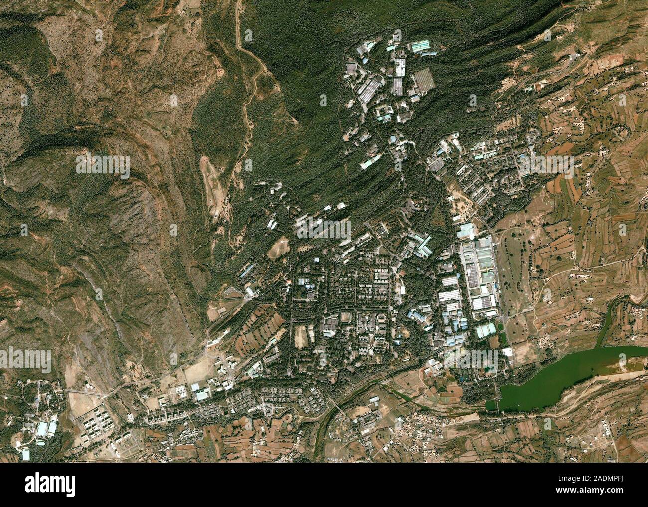 Pakistani weapons factory. Ikonos Satellite image of the Khan Research ...