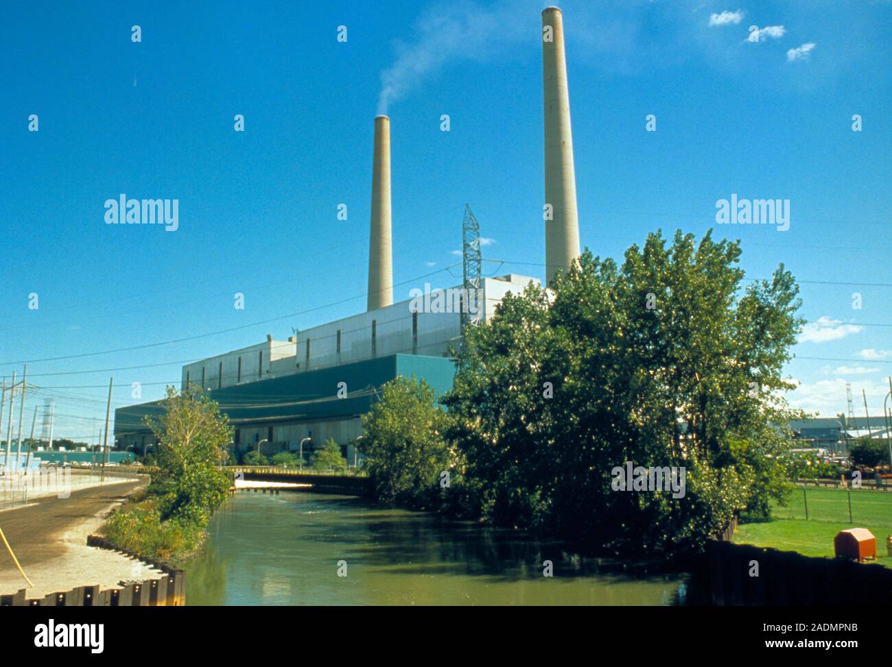 Coal-fired power station. View of the Detroit Edison power station at ...