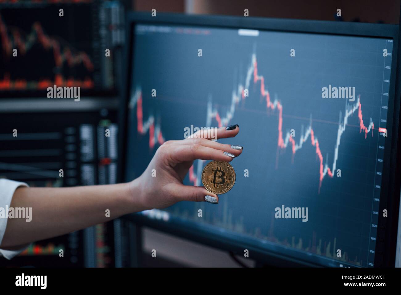 Girl holding graphs hi-res stock photography and images - Alamy
