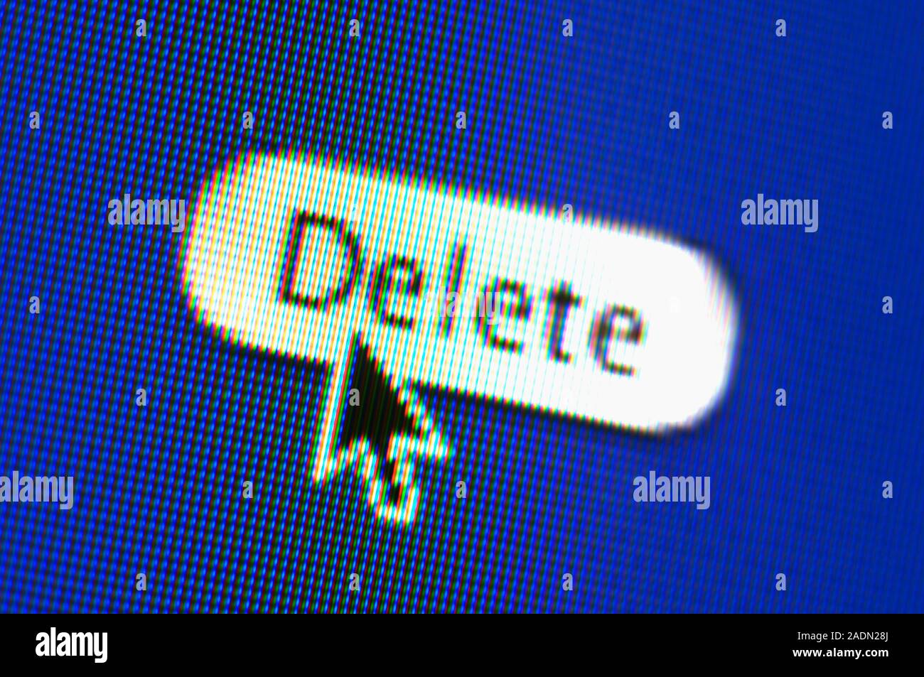 Delete button on a computer screen Stock Photo - Alamy