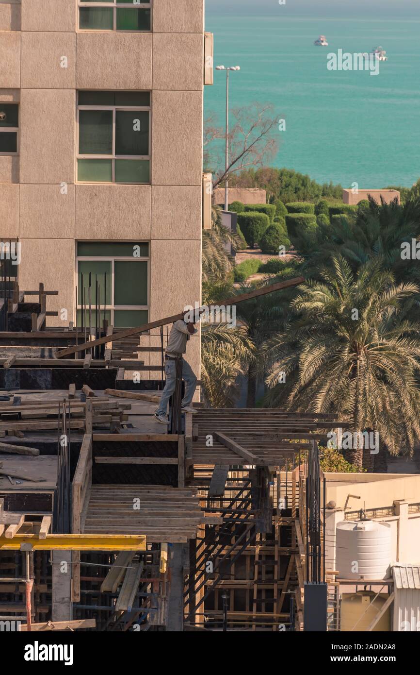 Kuwait city kuwait construction hi-res stock photography and images - Alamy