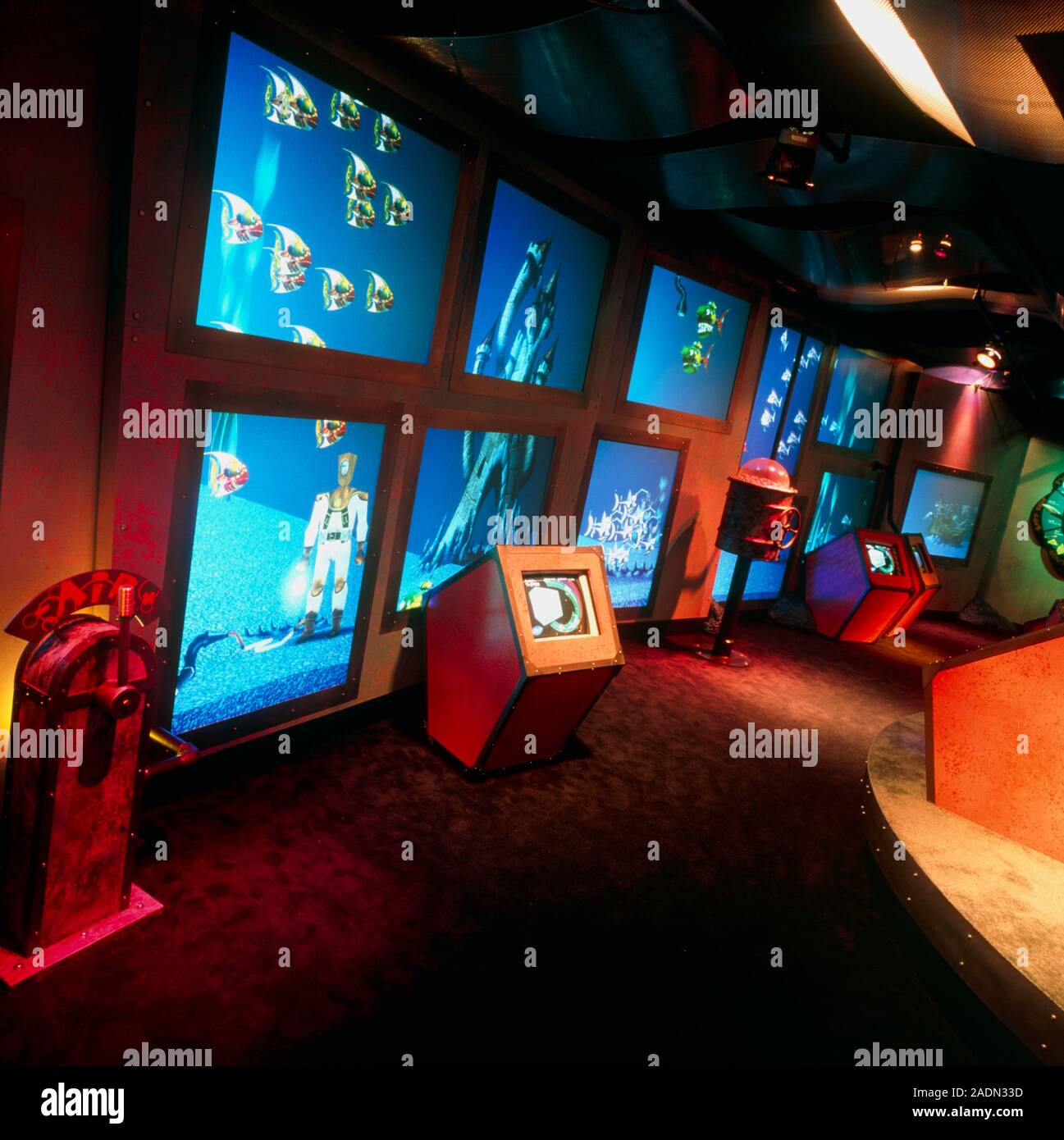 Virtual fish tank exhibit at the Computer Museum in Boston ...