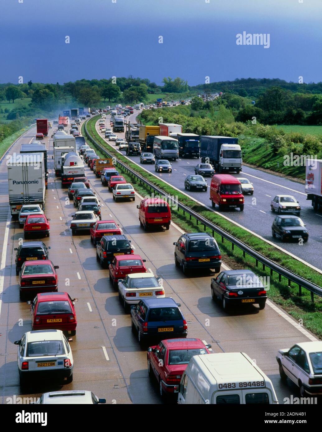 Heavy traffic on a motorway Stock Photo - Alamy