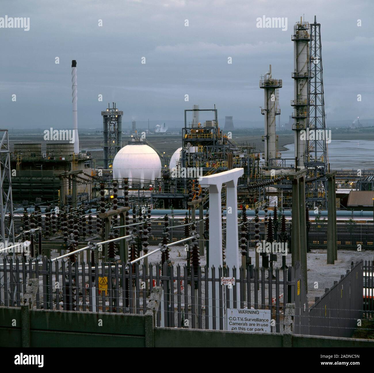 Chemical works. Ineos Chlor chemical works in Runcorn, Cheshire, UK ...