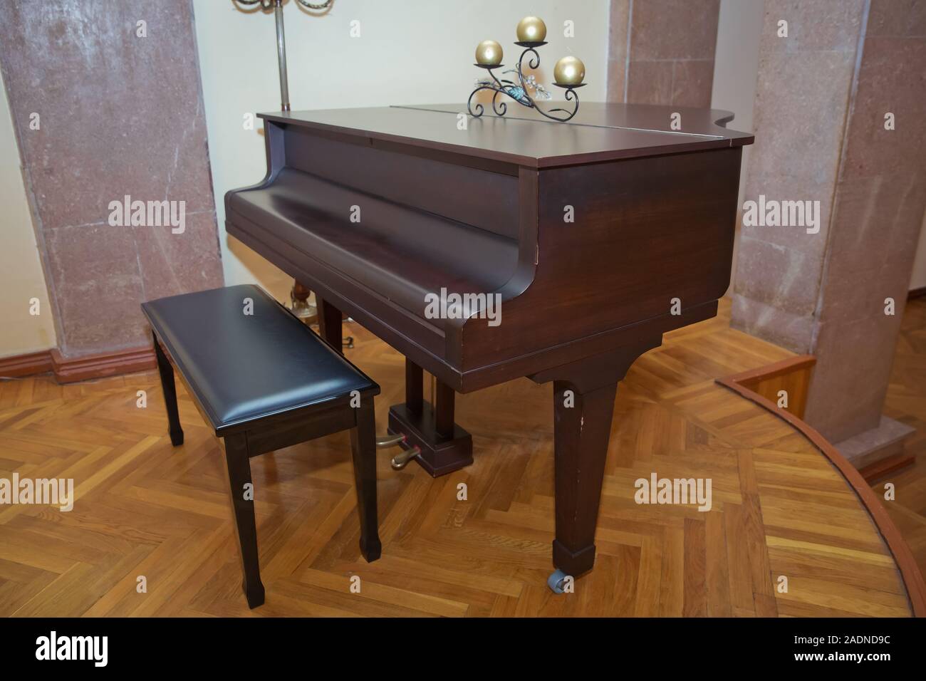 Old wooden piano hi-res stock photography and images - Alamy