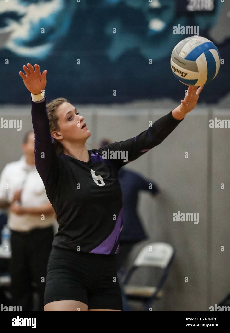 Volleyball action with Weiser vs Snake River High School in Coeur d ...