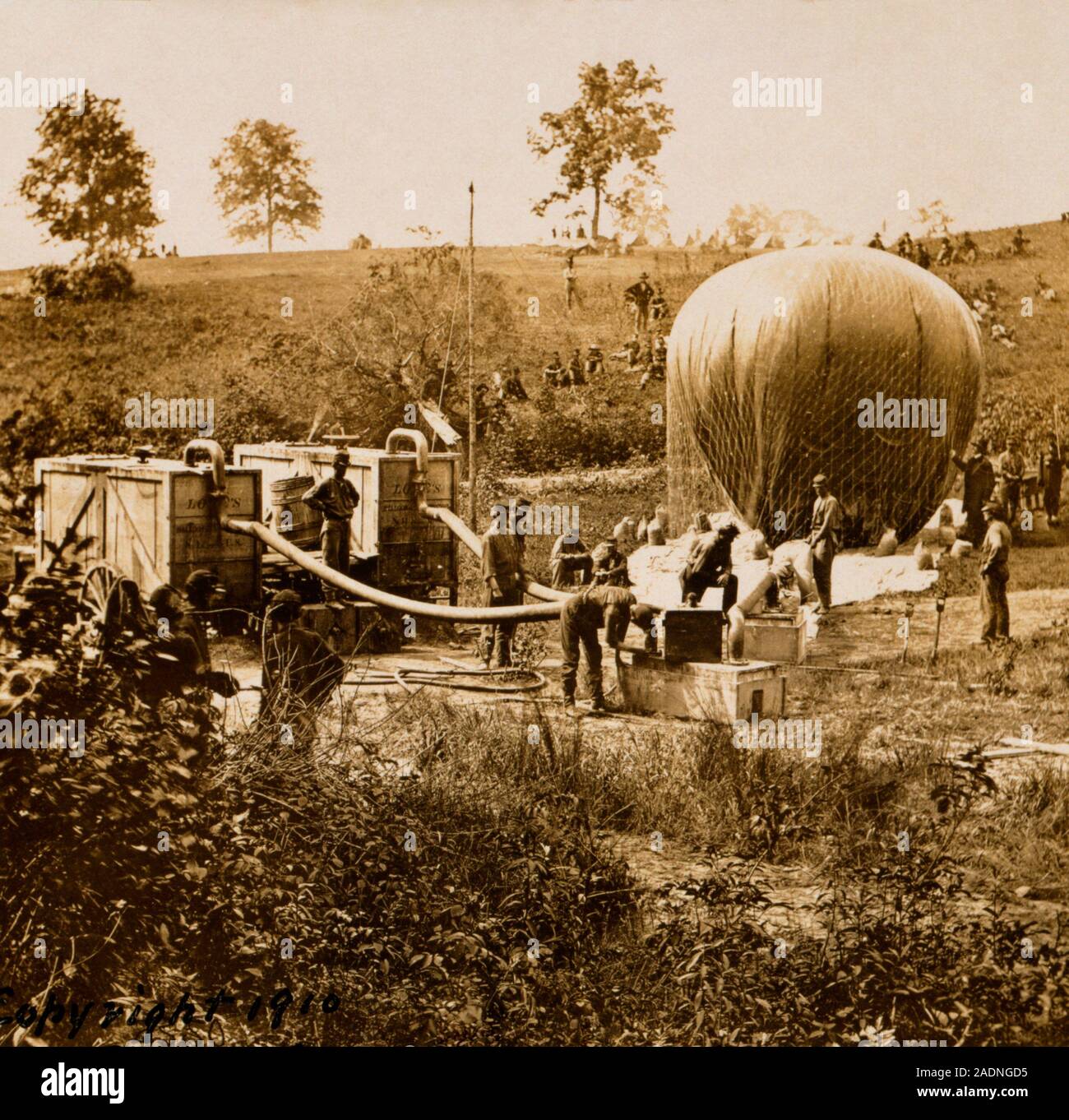 US Civil War observation balloon. The balloon, near Gaines Mill ...