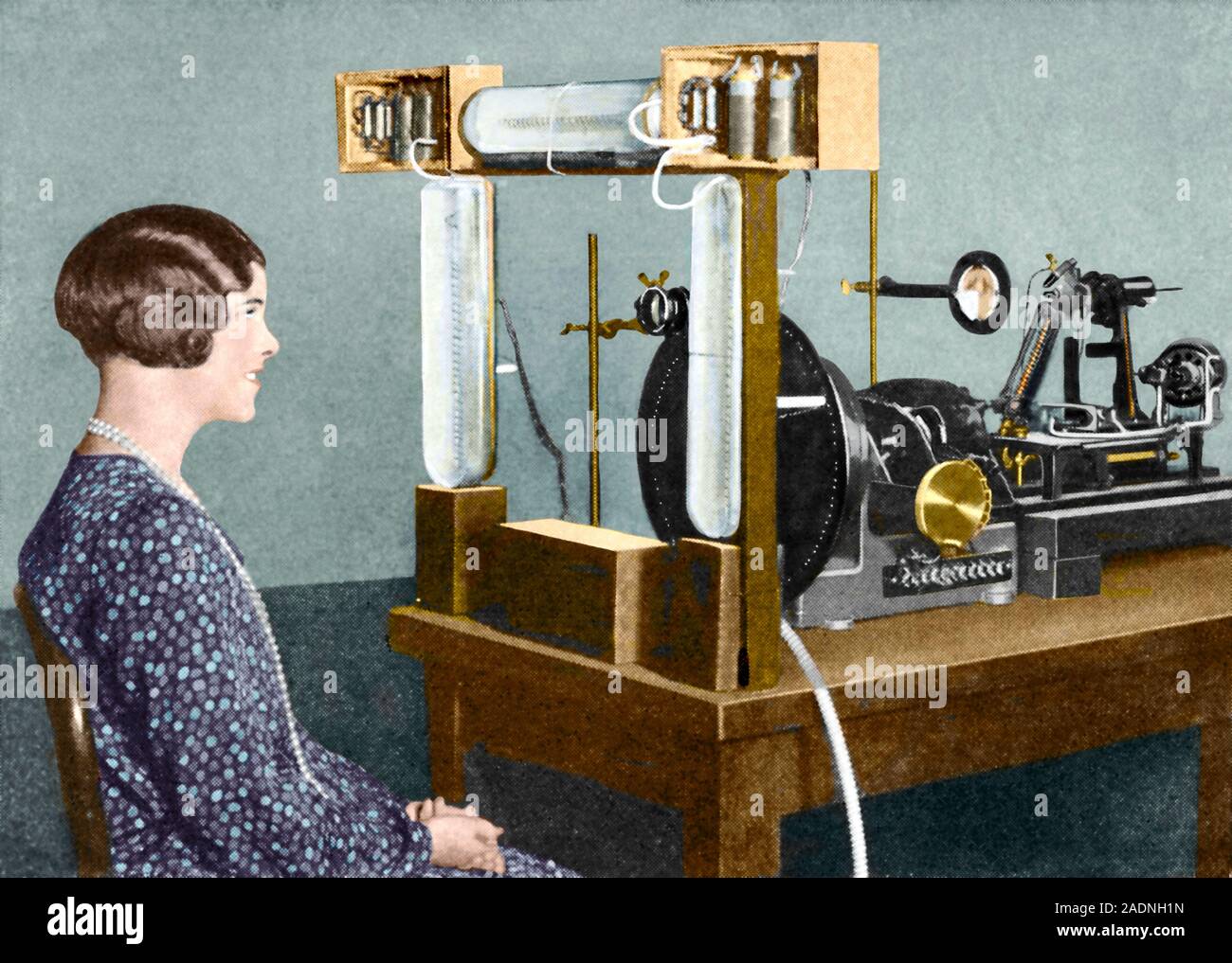 1920s television transmitting apparatus, artwork. Early transmitting ...