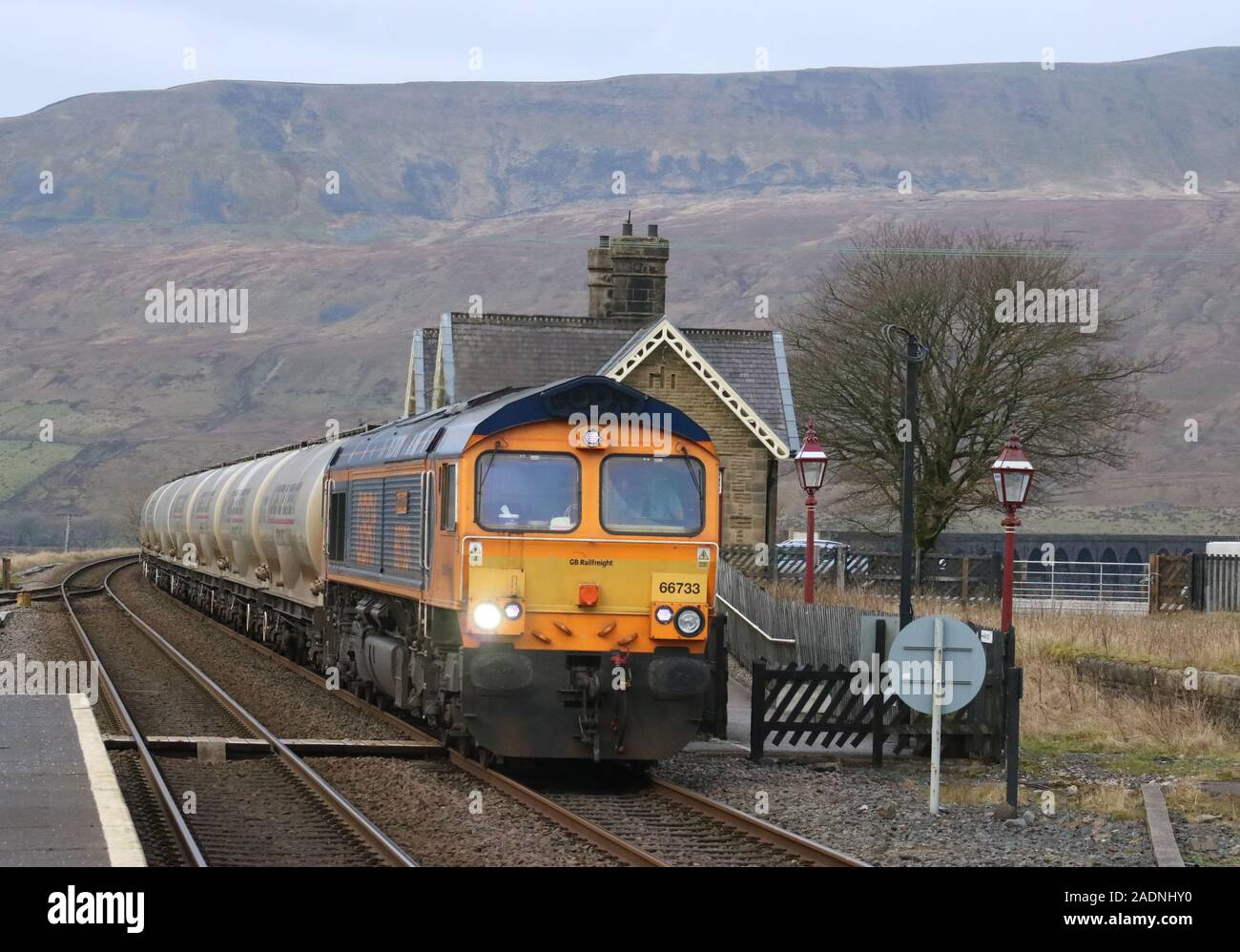 Gb railfreight station hi-res stock photography and images - Alamy