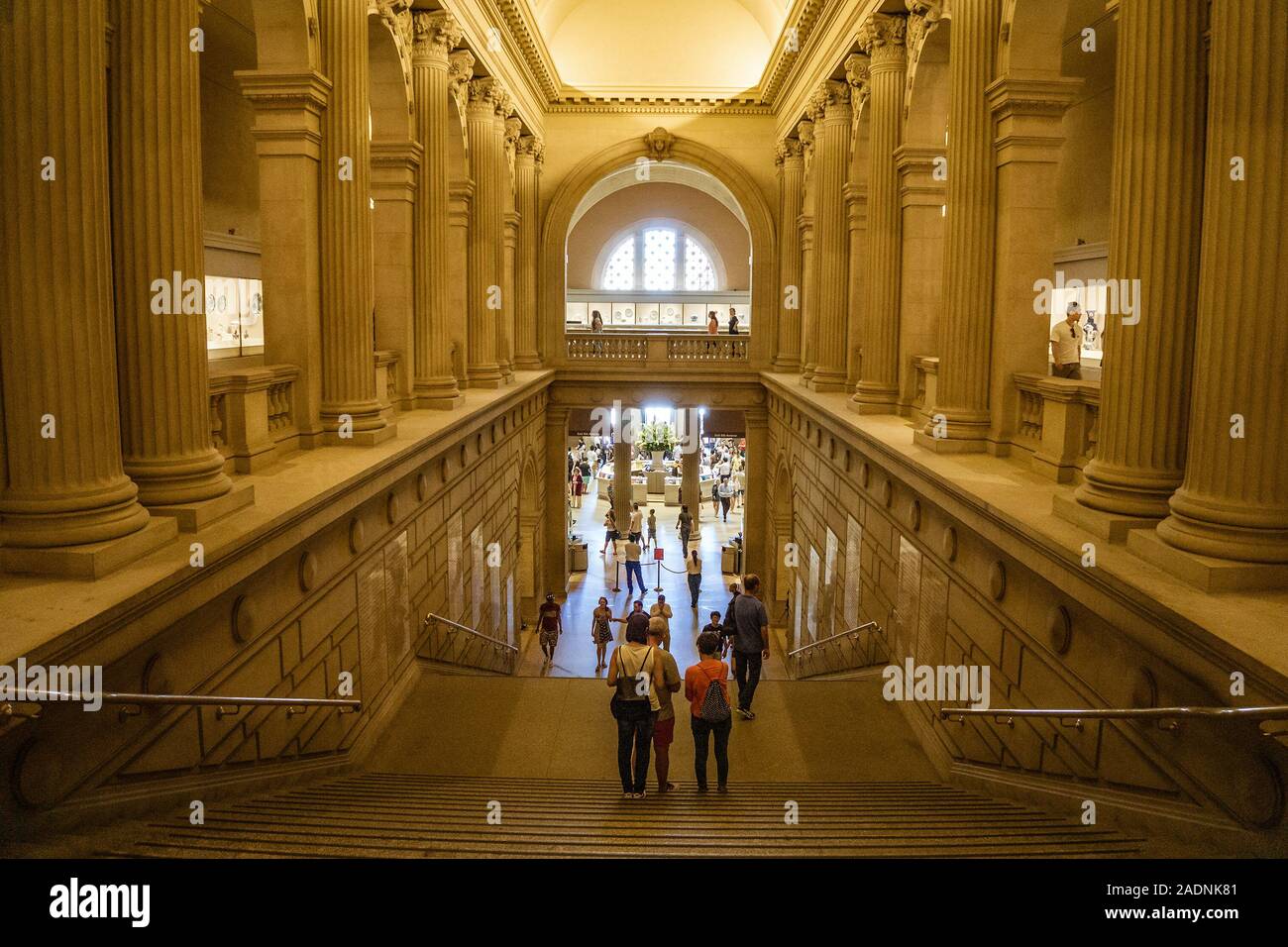 New walk art gallery and museum hi-res stock photography and images - Alamy