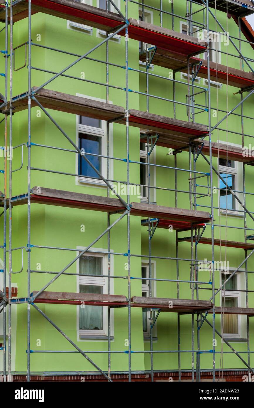 Without scaffold hi-res stock photography and images - Alamy