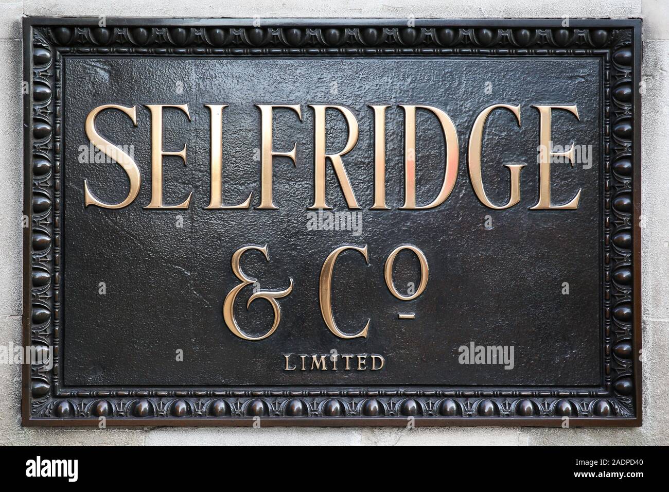 Selfridges Sign High Resolution Stock Photography and Images - Alamy