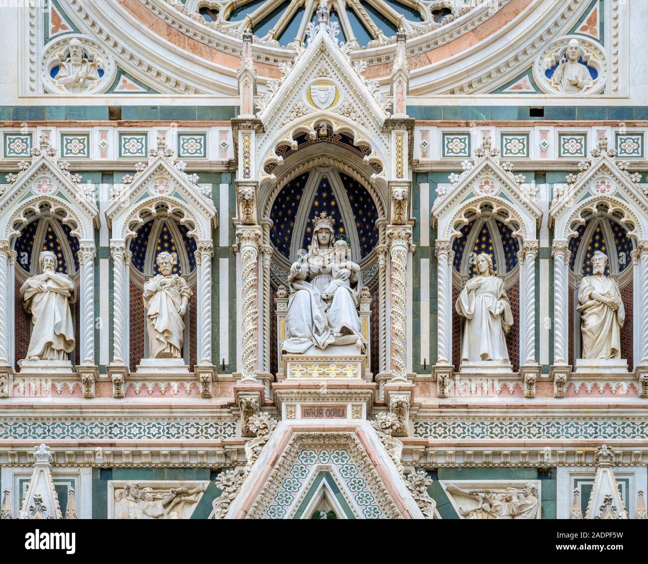 Gothic Revival façade (detail) at Florence Cathedral (Duomo di Firenze ...