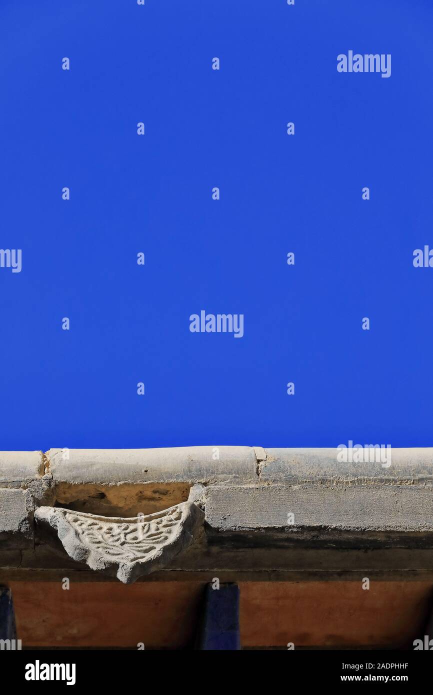 Antefix hi-res stock photography and images - Alamy