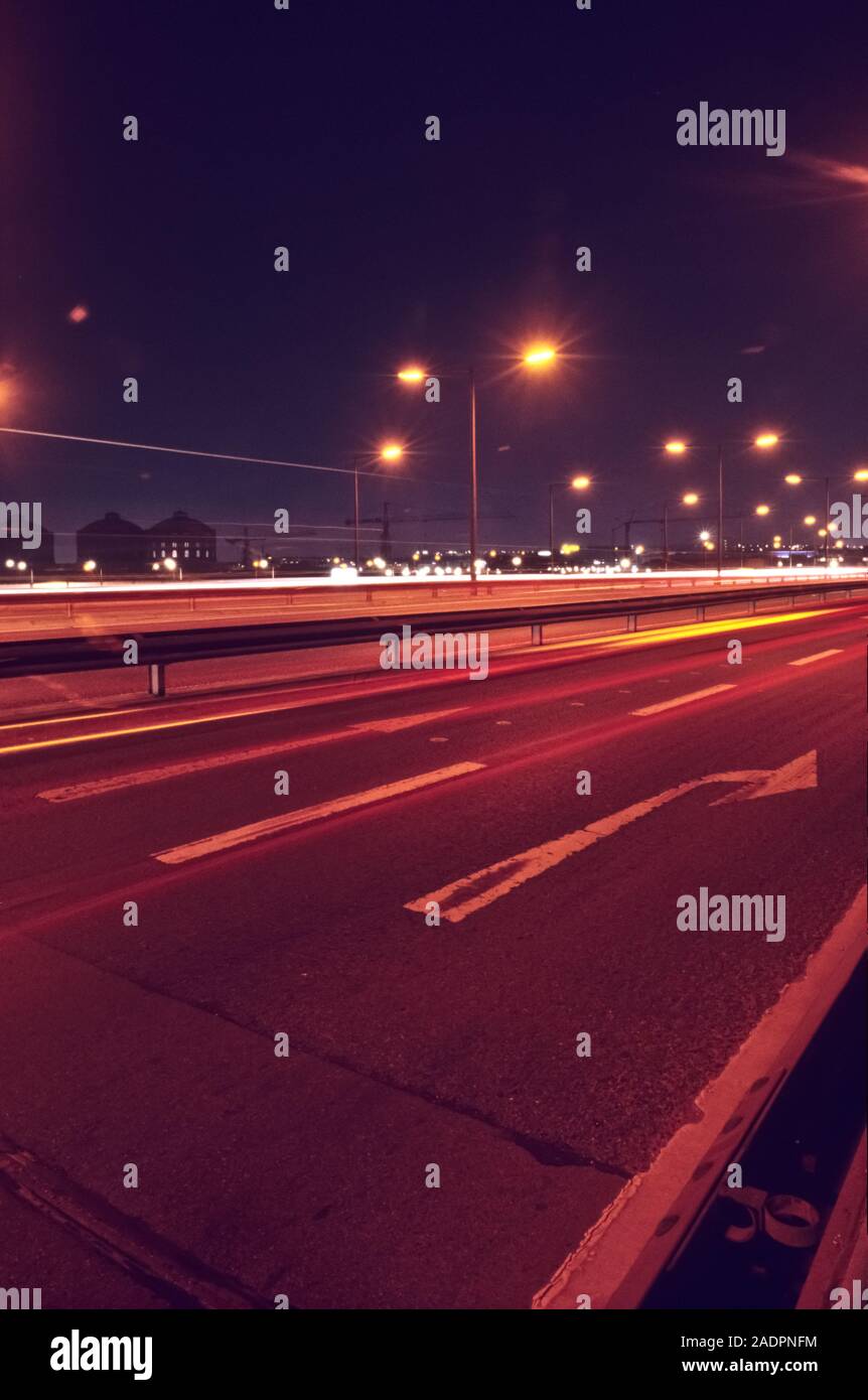 Autobahn bei nacht hi-res stock photography and images - Alamy
