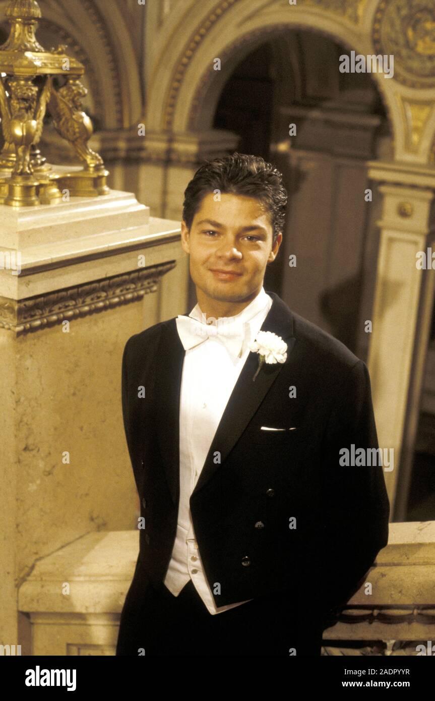 Opernball hi-res stock photography and images - Alamy