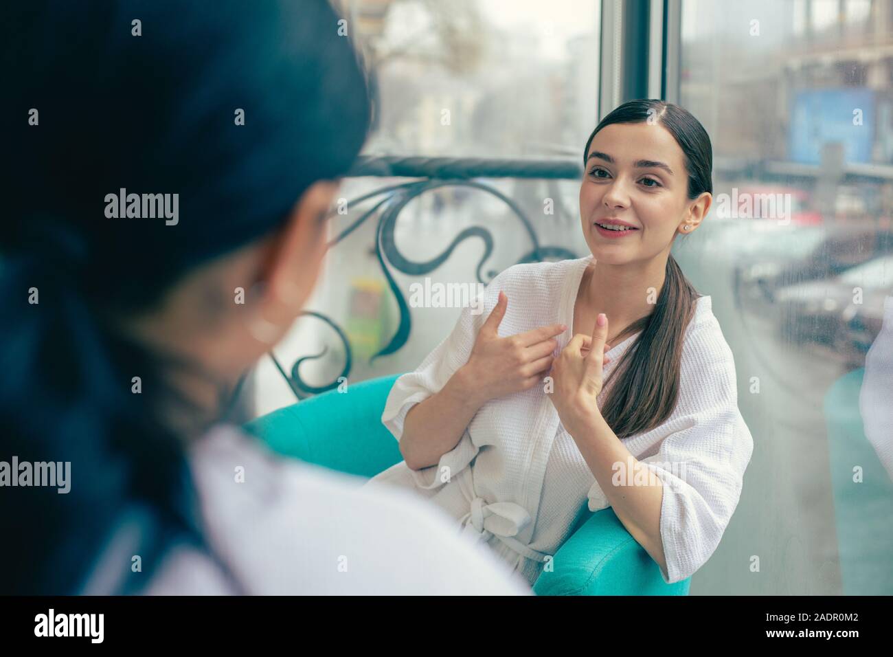 Talk free hi-res stock photography and images - Alamy