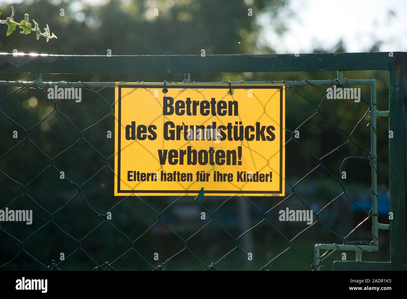 Verbotsschild hi-res stock photography and images - Alamy