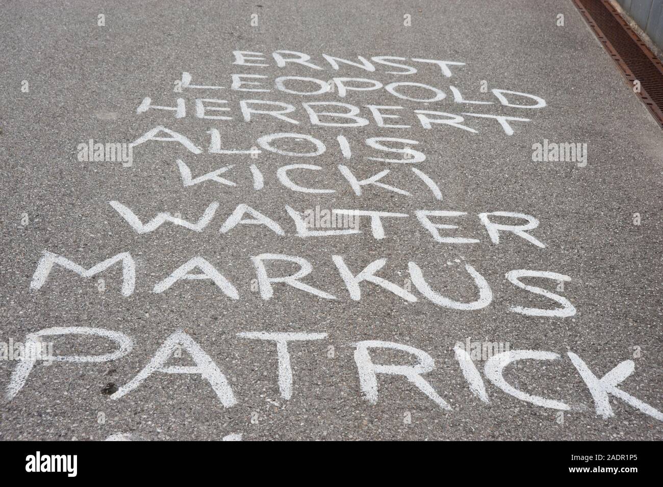 Vertraut vertraut hi-res stock photography and images - Alamy