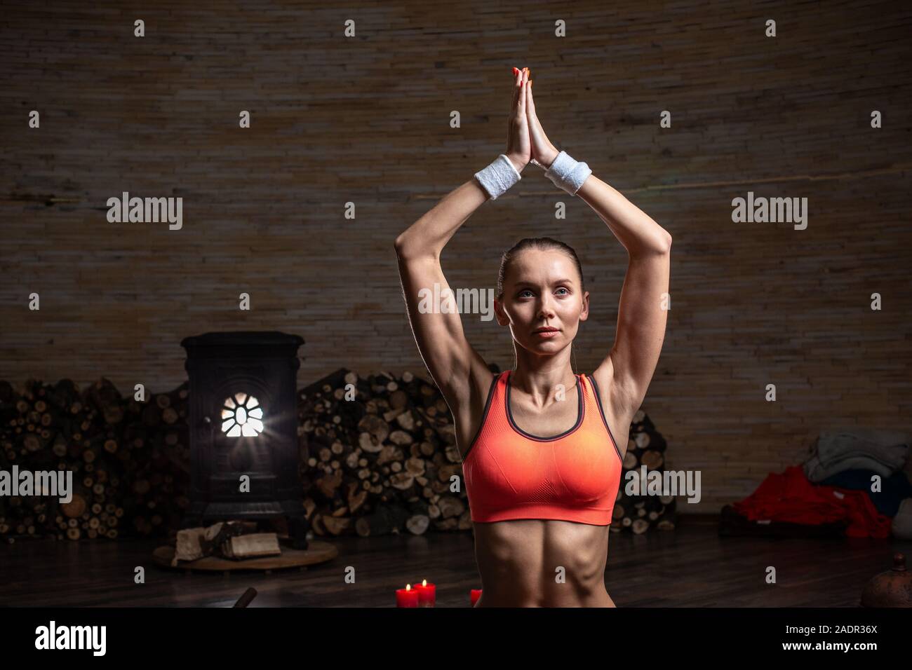 Hands above her head hi-res stock photography and images - Alamy