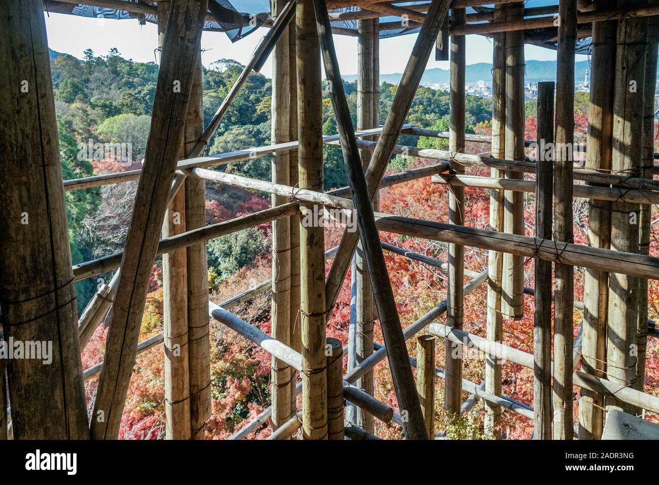Wooden scaffolding at Kiyomizu-dera Temple in Kyoto, Japan Stock Photo ...