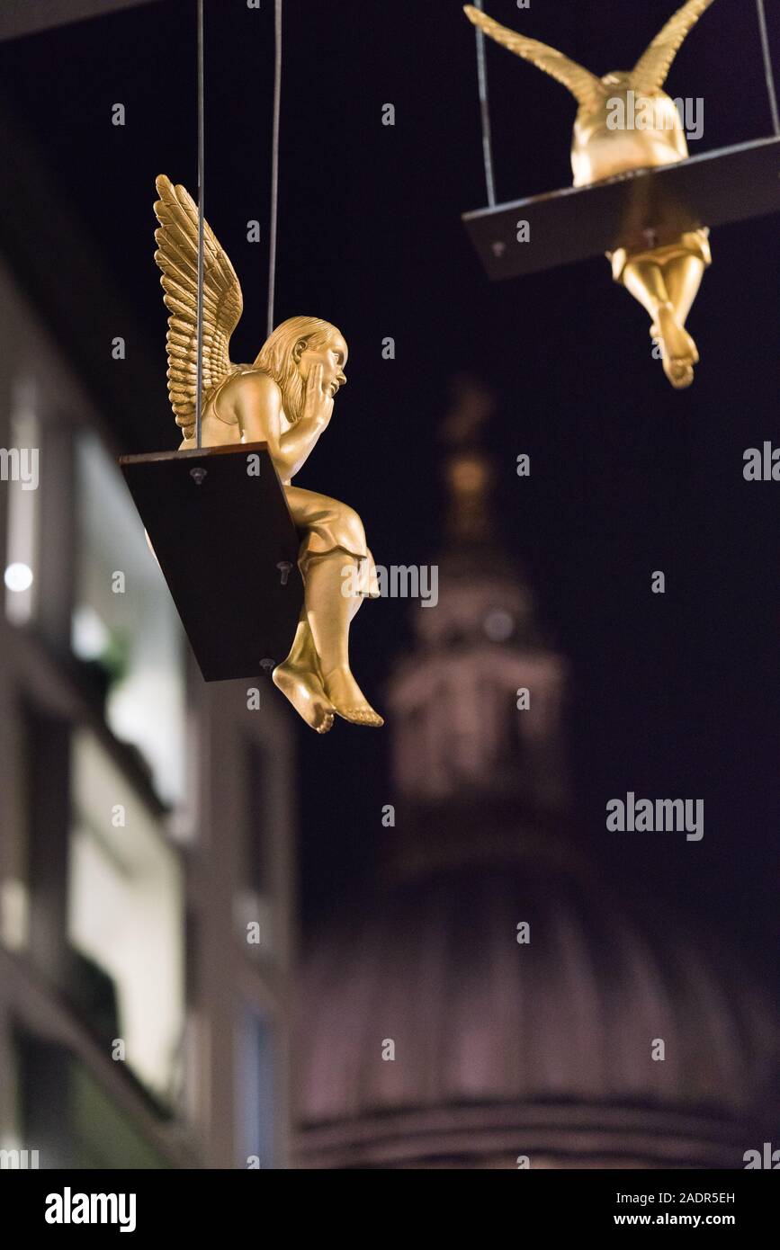 Angel station london hi-res stock photography and images - Alamy