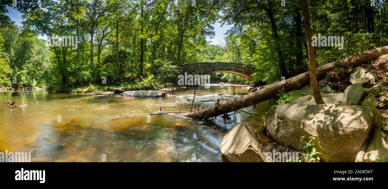 Boulder river natural bridge hi-res stock photography and images - Alamy