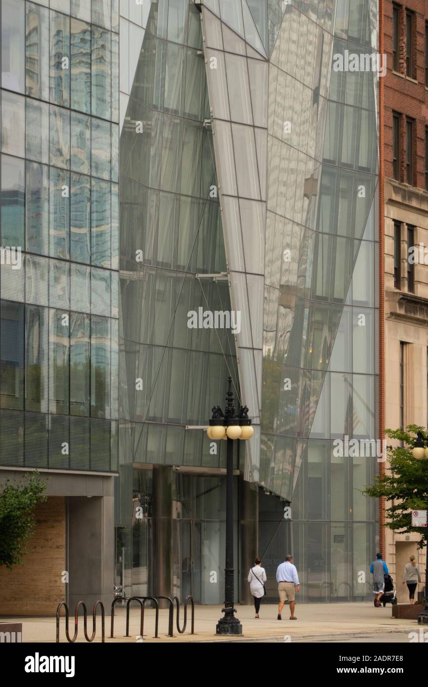 Adult education center front hi-res stock photography and images - Alamy