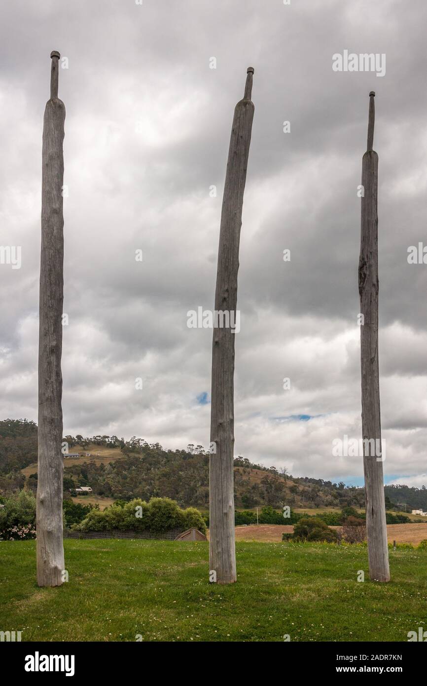 Three tall poles hi-res stock photography and images - Alamy