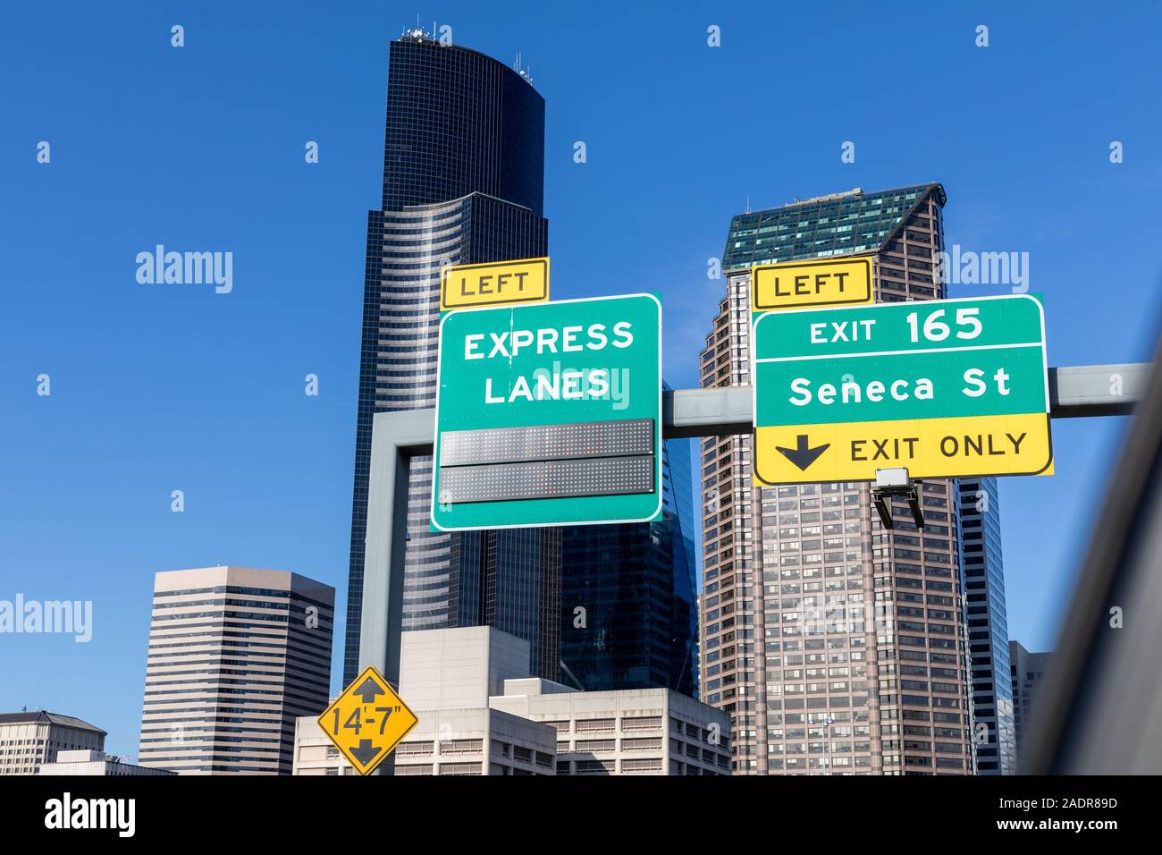 Downtown seattle from car hi-res stock photography and images - Alamy