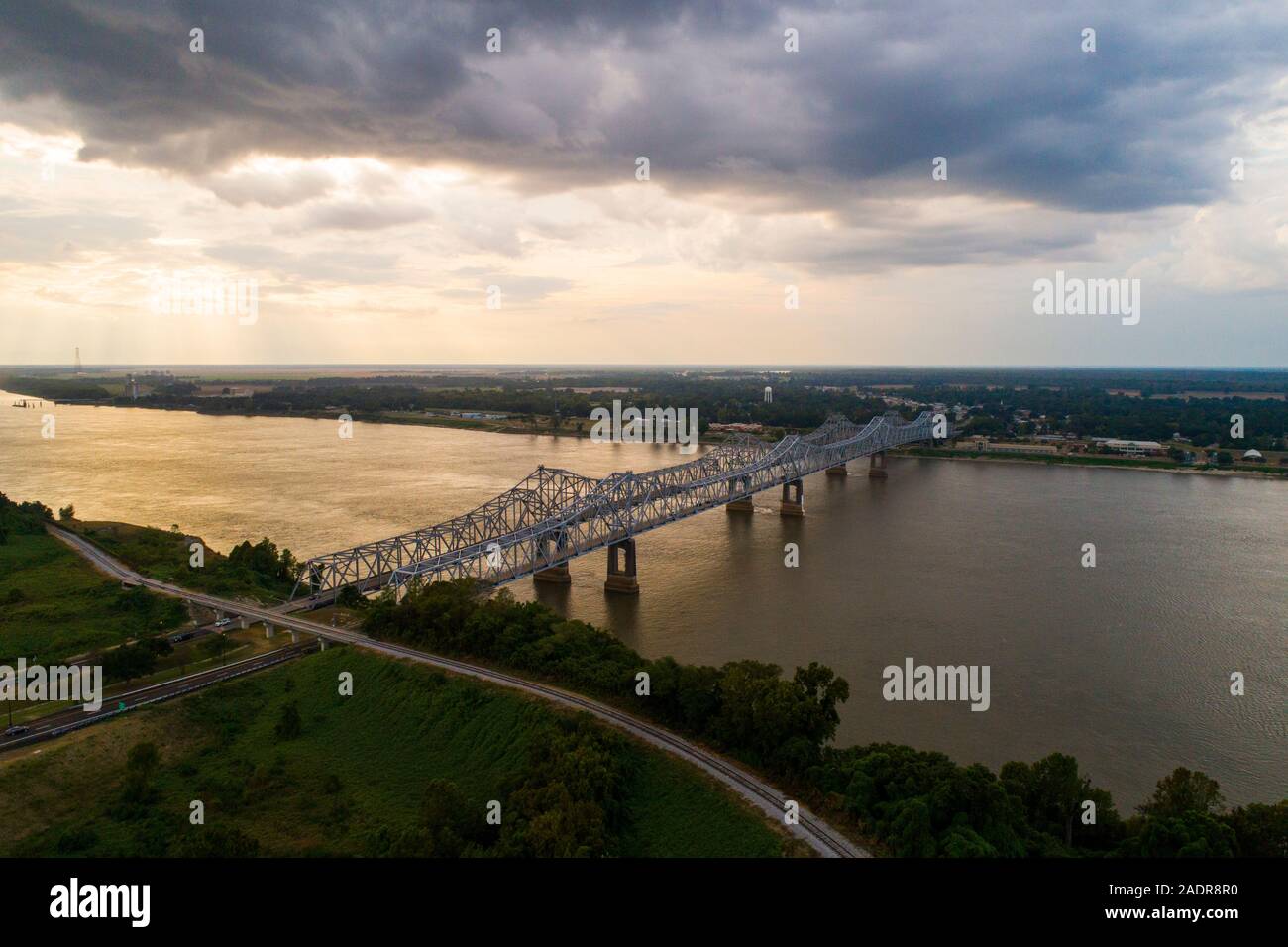 Natchez-Vidalia Bridge on the Natchez Trace Parkway Mississippi river ...